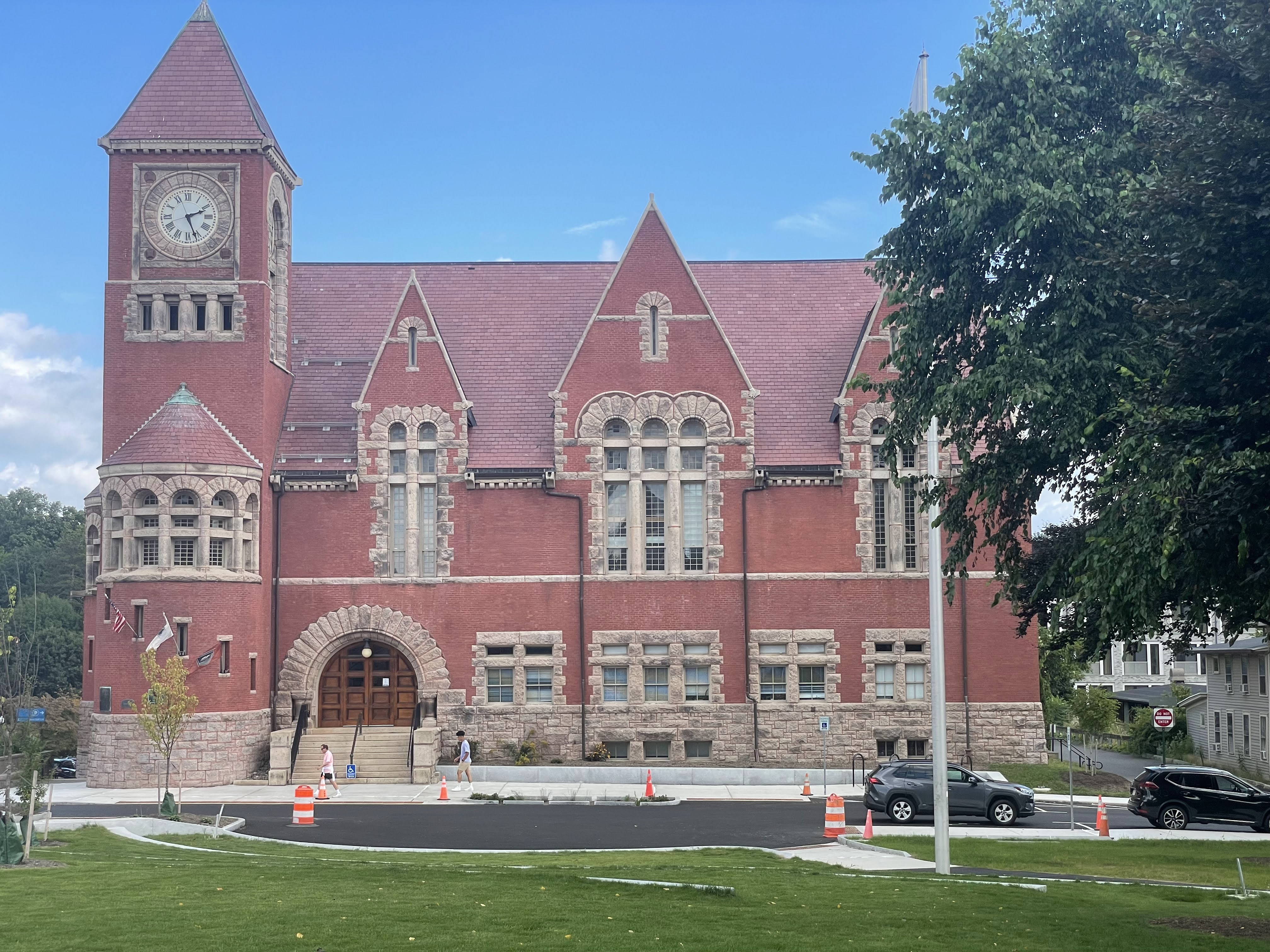 Town Council Opposes Charter School Expansion, Hears the State of the ...